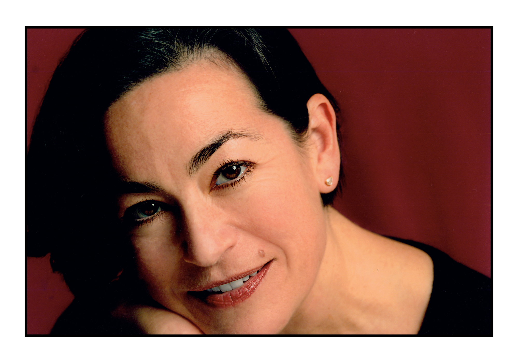 Biography of Dinah Lenney